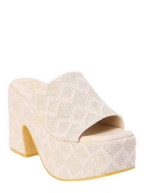 Matisse Como Platform Sandals - Beige