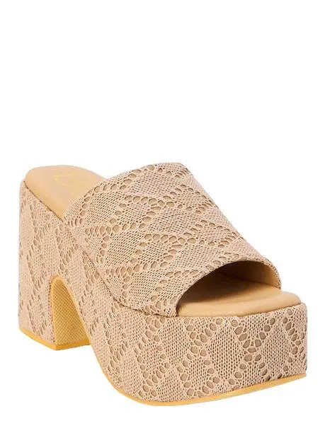 Matisse Como Platform Sandals - Camel