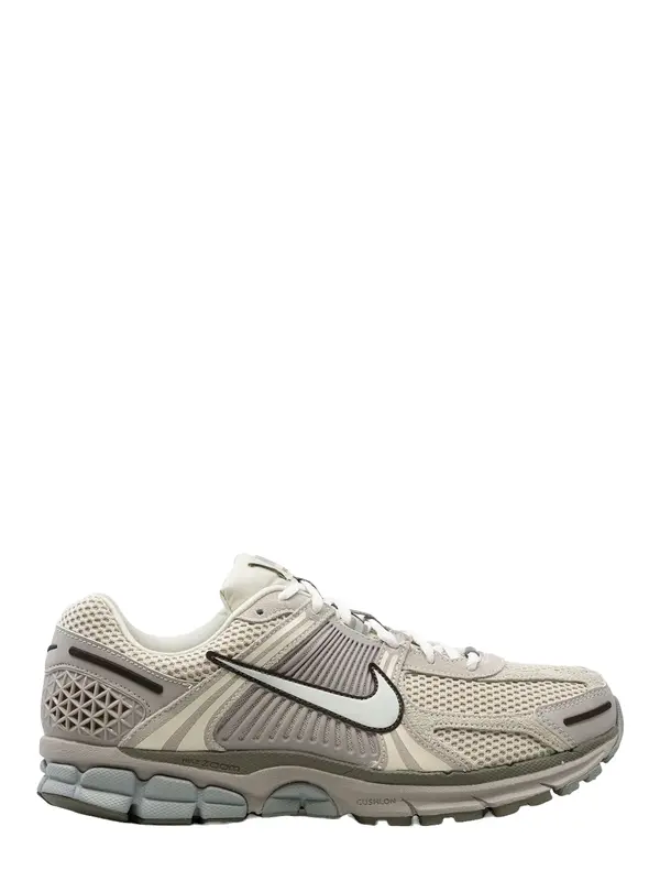 Nike Air Zoom Vomero 5 Sneakers - Grey