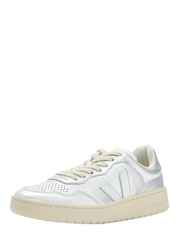 VEJA V-90 Sneakers - Silver