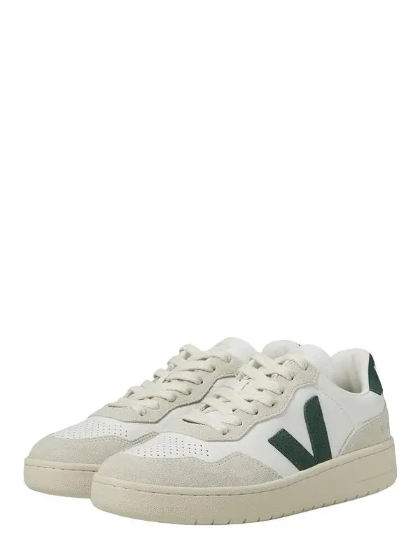 VEJA V-90 Sneakers - White