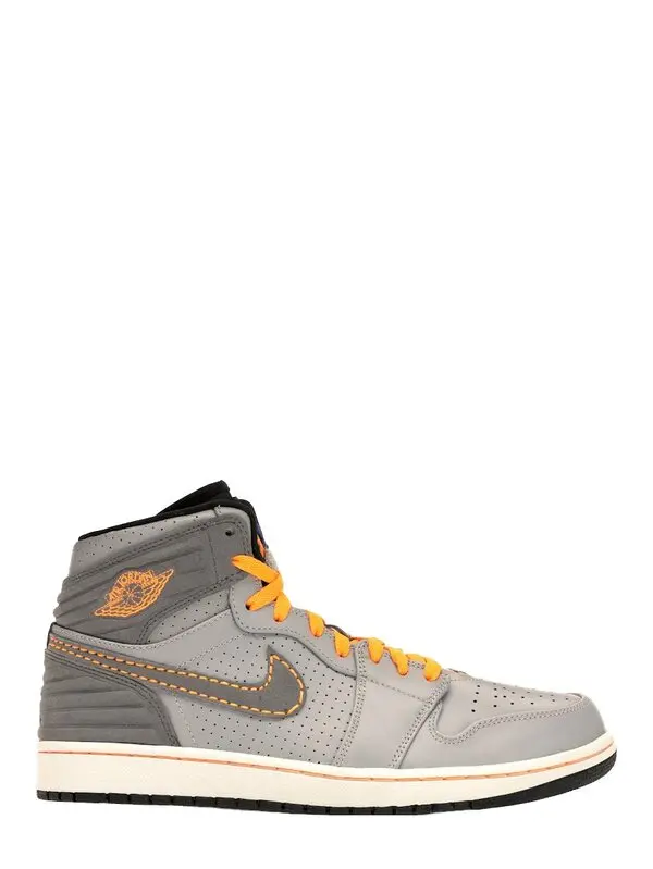 JORDAN 1 Retro High Top Sneakers - Wolf Grey/orange