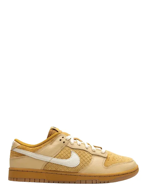 Nike Dunk Low Waffle Sneakers - Neutrals