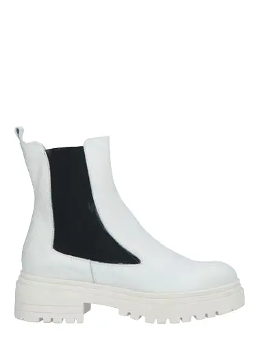 CUPLÉ Leather Chelsea Boots - Off White