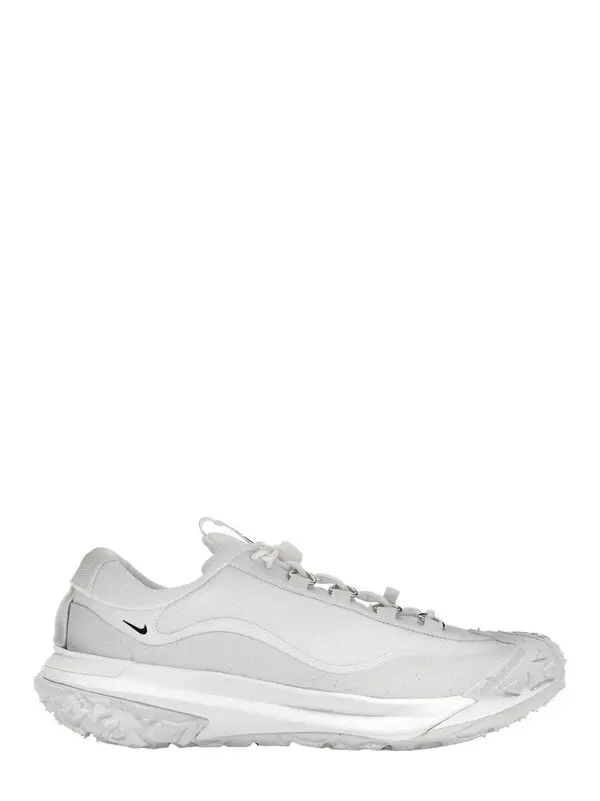 Nike Mountain Fly 2 Low Comme Des Garcons Homme Plus Sneakers - White/black