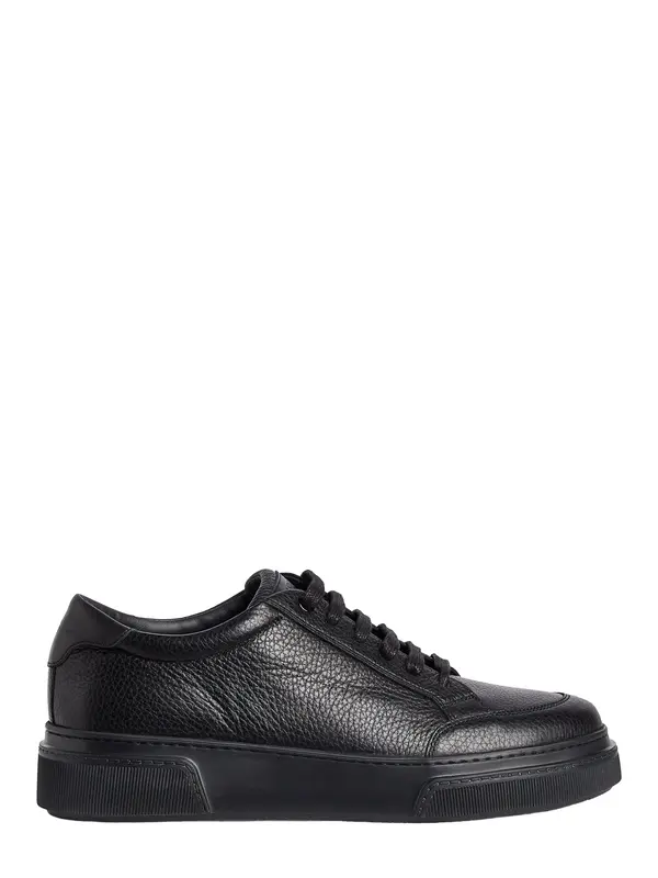 Giorgio Armani Leather Low-top Sneakers - Black