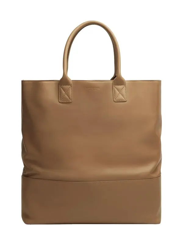 Bottega Veneta Maxi Intreccio Tote - Camel