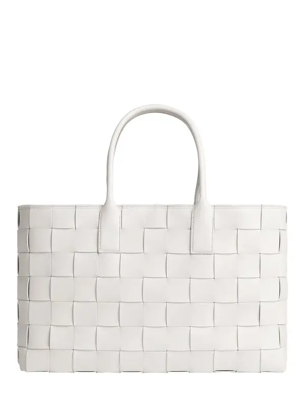 Bottega Veneta Maxi Intreccio Tote - White/black