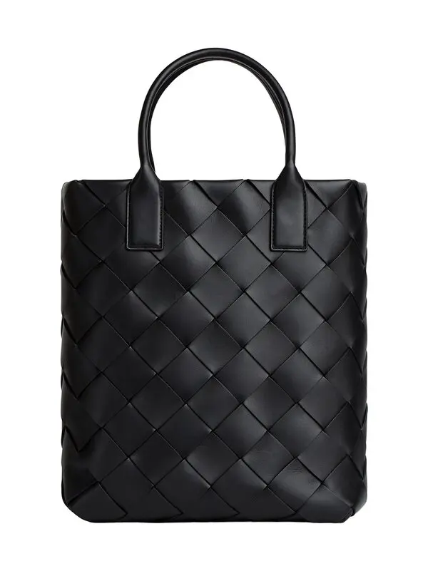 BOTTEGA  VENETA Maxi Intreccio Tote - Black/swimming Pool