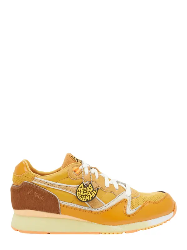 DIADORA 24 Kilates X V7000 'friends For Life' Sneakers - Yellow