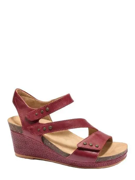 HALSA FOOTWEAR Gisella Wedge Sandal - Dark Red