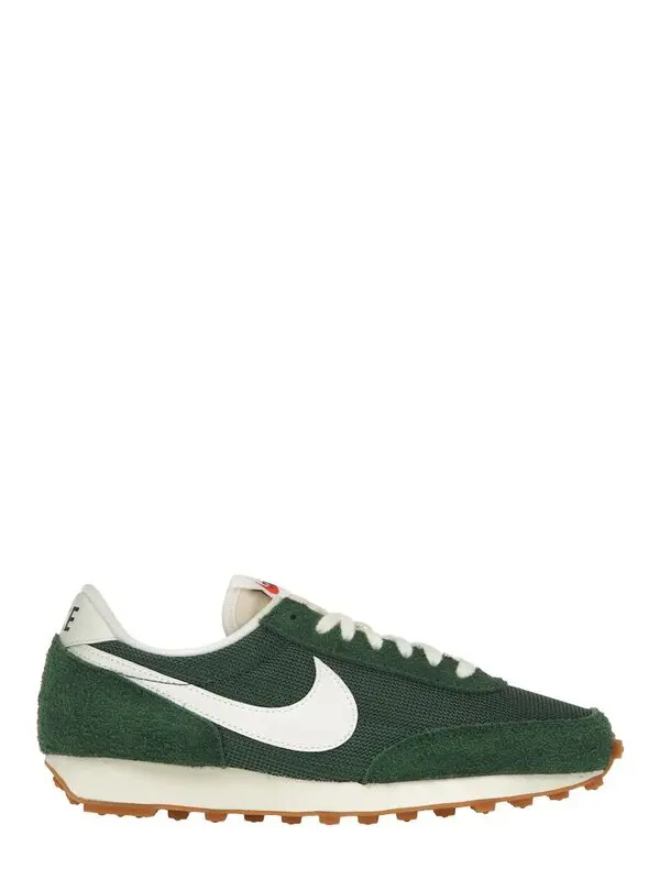 Nike Daybreak Vintage Sneakers - Fir/coconut Milk/gum Medium Brown