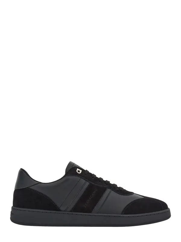 FERRAGAMO Low Top Sneaker With Signature Detail - Black