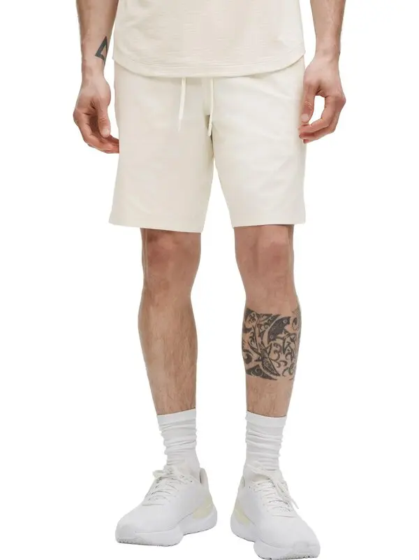 Lululemon Linerless Short 9 - Light Ivory