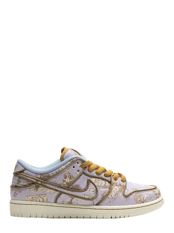 Nike Sb Dunk Pastoral Print Sneakers - Purple