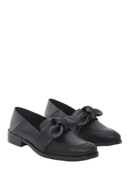 MAGUIRE Valencia Loafer - Black Leather