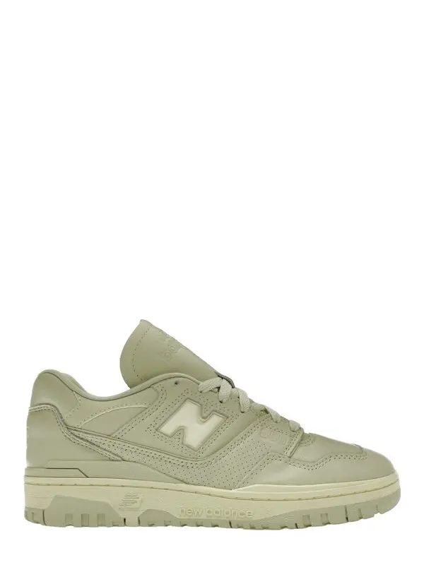 NEW BALANCE 550 Sneakers - Deep Lichen Green/beige