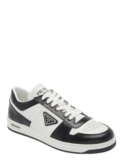 Prada Downtown Logo Low Top Sneakers - Bianco/nero