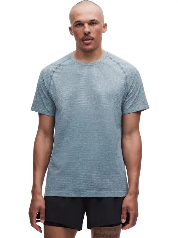 Lululemon Metal Vent Tech Short Sleeve - Polo Pastel/steel Blue