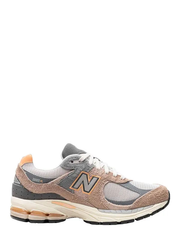 NEW BALANCE 2002r Sneakers - Brown