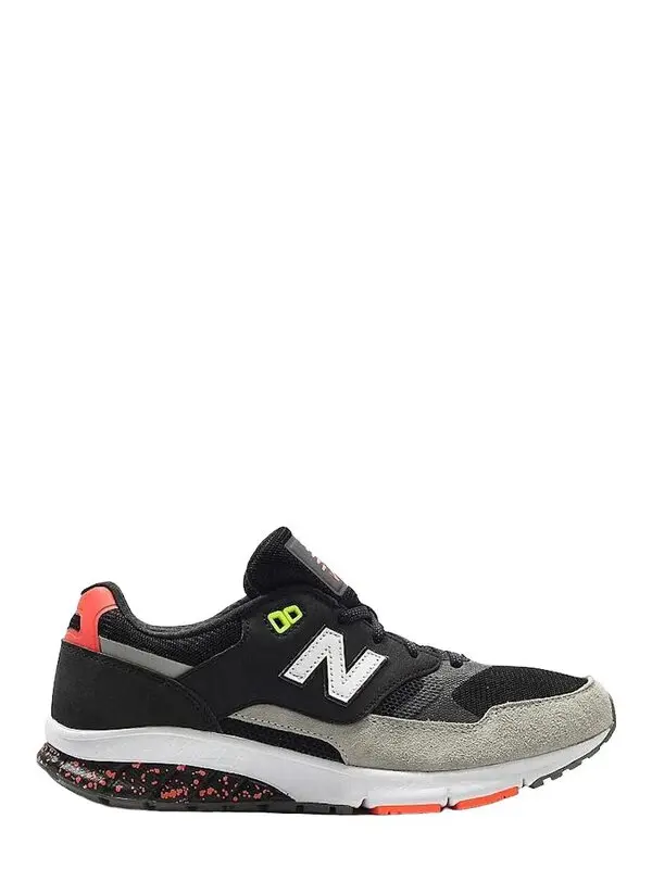 NEW BALANCE 530 Vazeein Sneakers - Black/grey