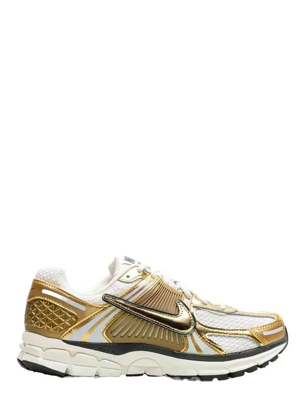 Nike Zoom Vomero Metallic Sneakers - Gold