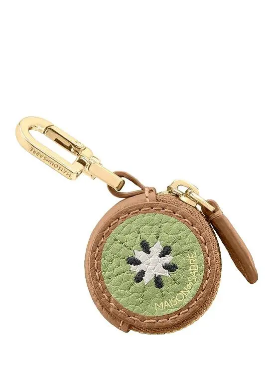 MAISON DE SABRE The Sabremoji Fruit Charm - Kiwi