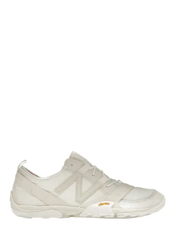 NEW BALANCE Mt10o Issey Miyake Sneakers - White