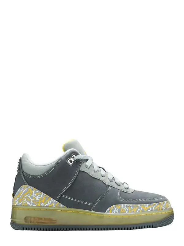 JORDAN Fusion 3 Sneakers - Grey