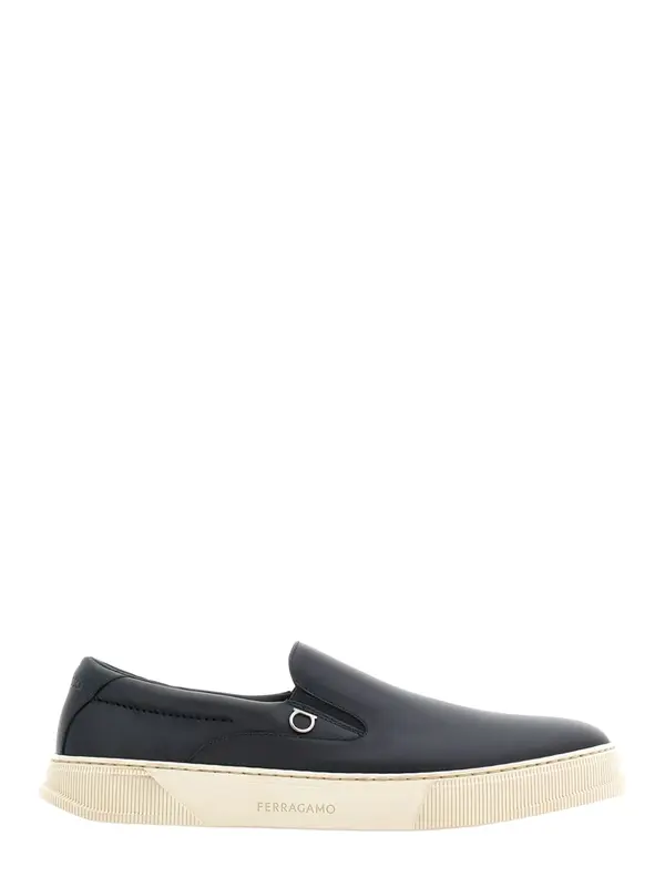 FERRAGAMO Gancini-plaque Leather Sneakers - Black