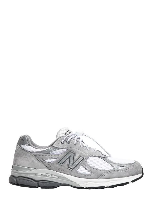 NEW BALANCE Ultraolive X 990v3 Sneakers - Grey