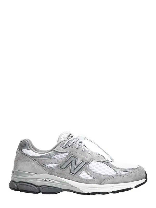 NEW BALANCE Ultraolive X 990v3 Sneakers - Grey