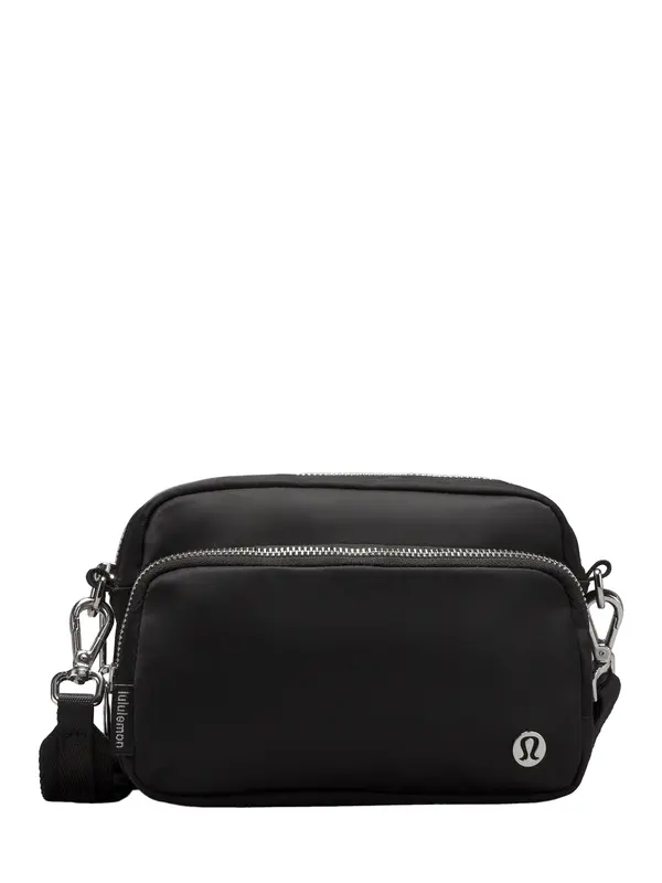Lululemon Everywhere Crossbody Bag 2l - Black