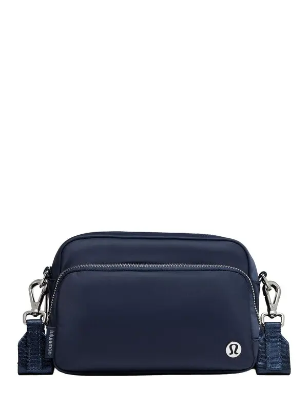 Lululemon Everywhere Crossbody Bag 2l - Club Blue/silver