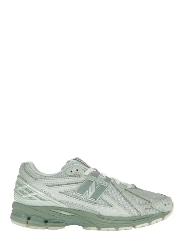 NEW BALANCE 1906rin Sneakers - Jade Green/cream