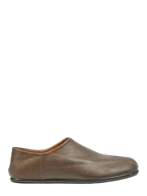 MAISON MARGIELA Tabi Leather Loafers - Brown