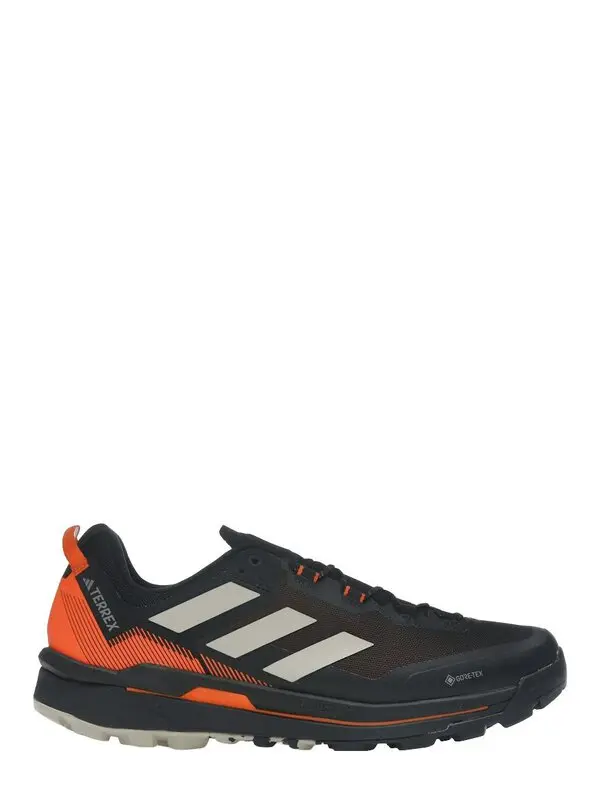 Adidas Skychaser Tech Low Goretex Sneakers - Core Black/wonder Beige/semi Impact Orange