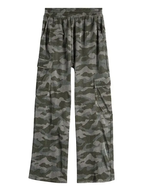 LOVE, FIRE Pleated Cargo Pants - Olive Camo