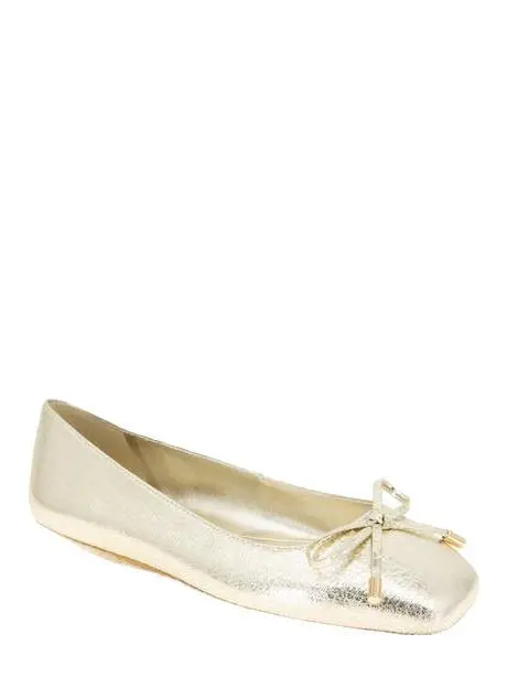 Bcbgmaxazria Hartly Cap Toe Ballet Flat - Platino