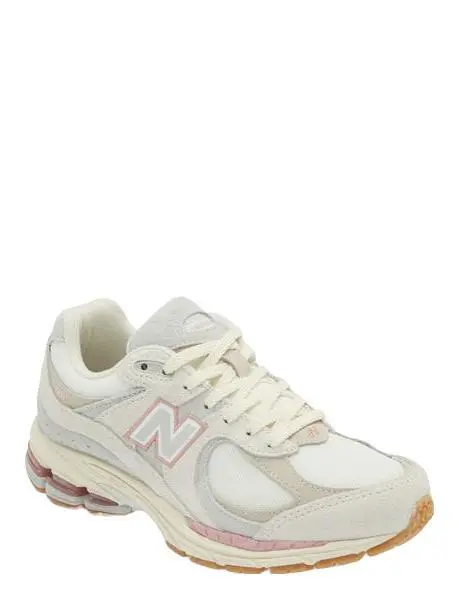 NEW BALANCE Gender Inclusive 2002r Sneaker - Sea Salt/ Reflection