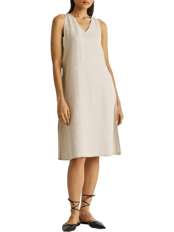 REISTOR V-neck A-line Midi Dress With Pockets - Off-white