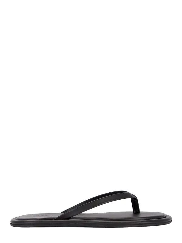 ST. AGNI Flip Flop - Black