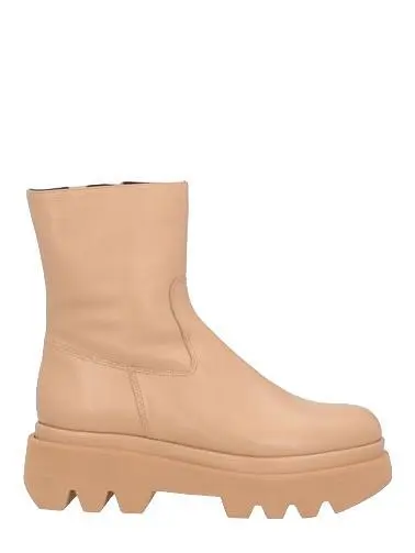 PALOMA BARCELO Osian Ankle Boots In Light Leather - Beige