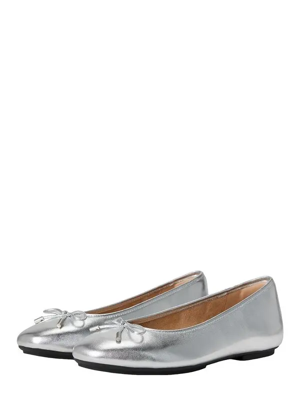 Fitflop Delicato Bow Metallic-leather Ballet Flats - Silver
