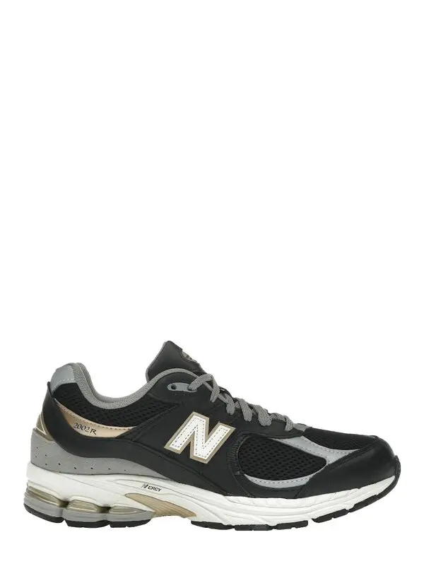 NEW BALANCE 2002r Sneakers - Black/sea Salt/gold Metallic