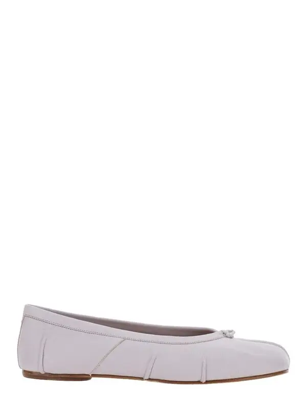 MAISON MARGIELA Ballet Flats With Tabi Toe And Bow - White
