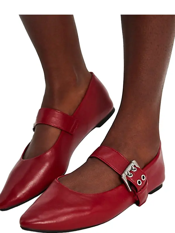 BC FOOTWEAR BY SEYCHELLES Spinning Around Ballet Flats - Red