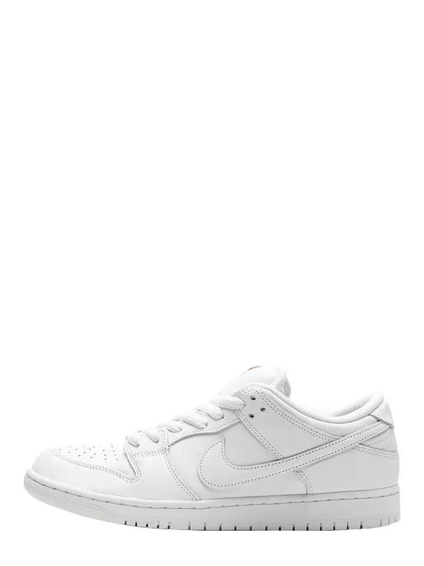 Nike Sb Dunk Low Pro Triple Sneakers - White