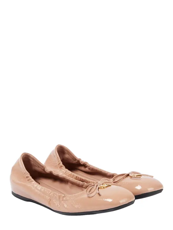 Valentino Garavani Vlogo Signature Leather Ballet Flats - Pink