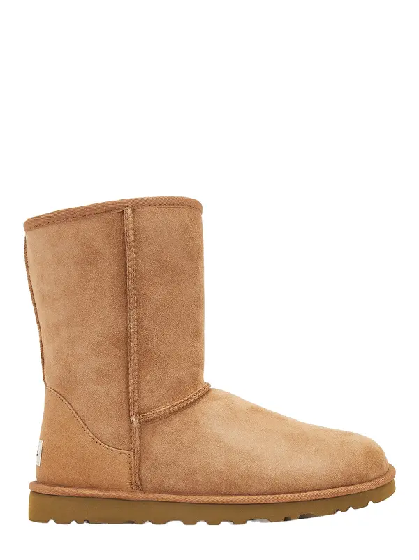 UGG Classic Short Boots - Chestnut